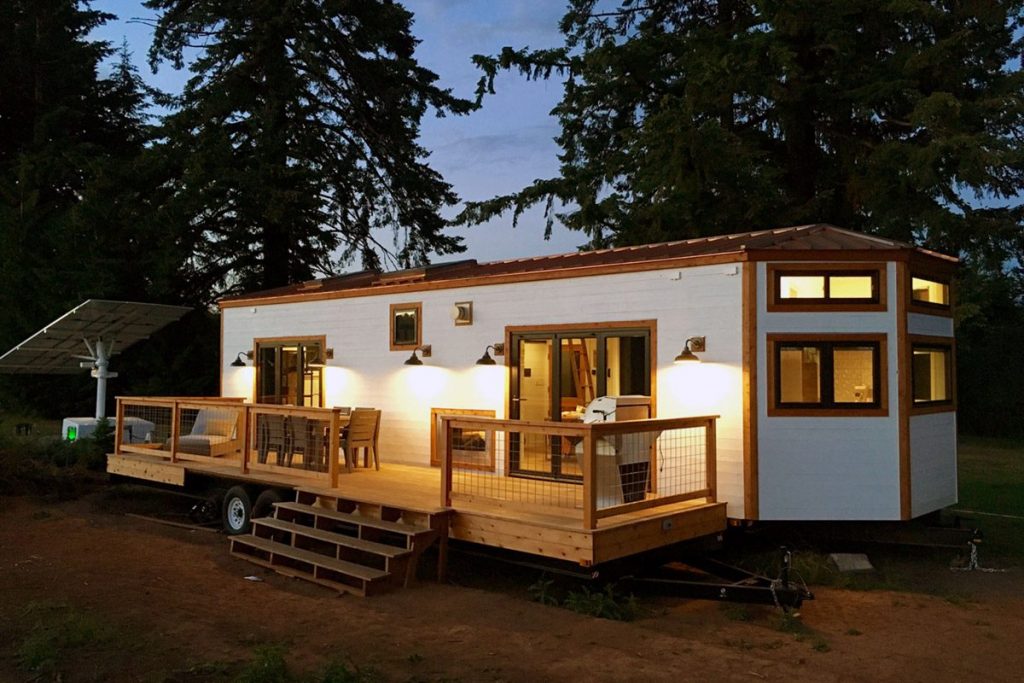 10 Examples Of Small Modern House Designs To Inspire You