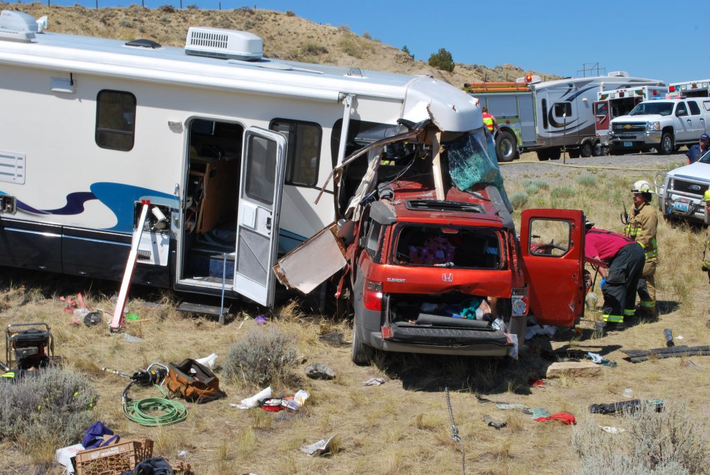 10 Worst Towing RV Accidents You Need to Avoid - Tiny Living